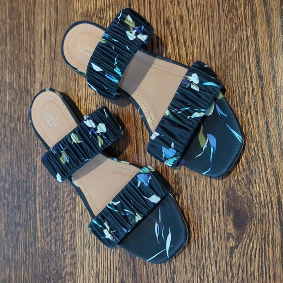 Lewit | Shoes | Lewit Made In Italy Navy Floral Sandals | Poshmark